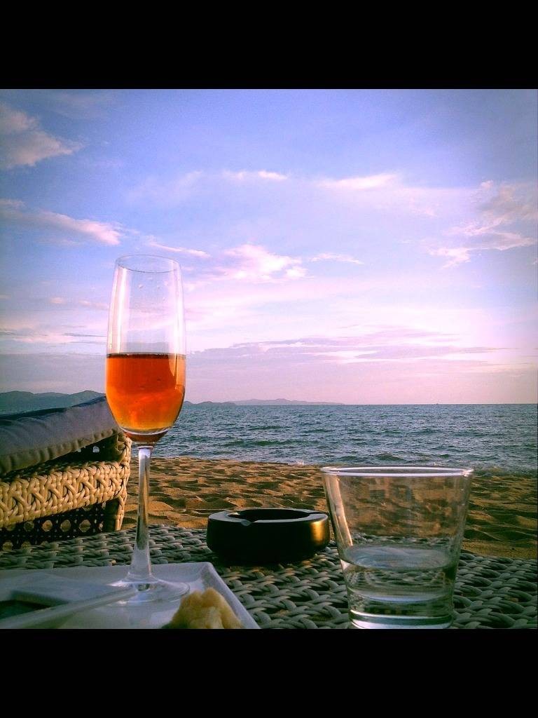 รีวิว Bacco Beach Restaurant & Wine Bar พัทยา - วิวดีมาก ชิวมากค่ะ ไวน์ ...