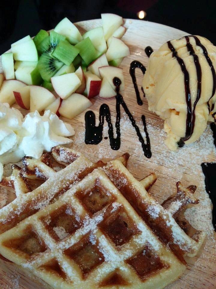 รีวิว Dan coffee & Steak แดน คอฟฟี แอนด์ สเต๊กส์ - หน้าสนามไดร์กอล์ฟ ...