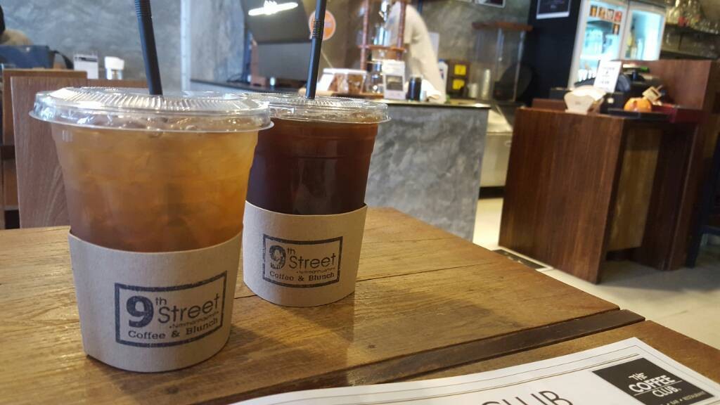 รีวิว 9th Street Cafe - กาแฟอร่อย เพลงเพราะ