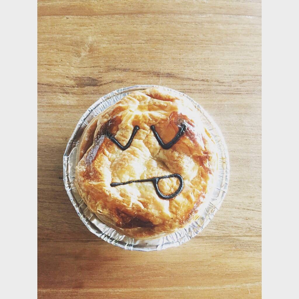 รีวิว Pie Face เอ็มควอเทียร์ - classic mince รสชาติเค็มไปหน่อย