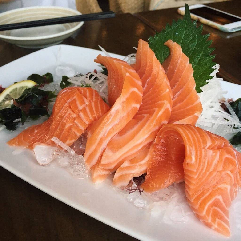 รีวิว Sen-ryo Sushi ทองหล่อ - salmon ชิ้นใหญ่มากกกก!!! - Wongnai