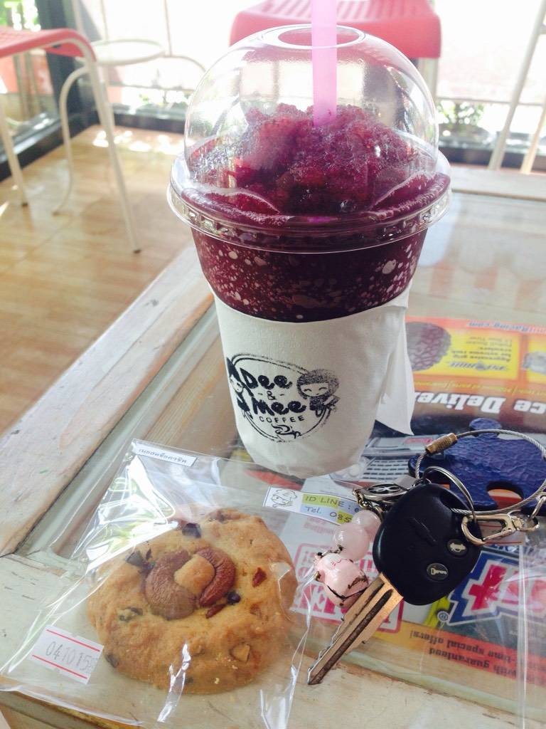 ร้าน Dee & Mee Coffee | รีวิวร้านอาหาร