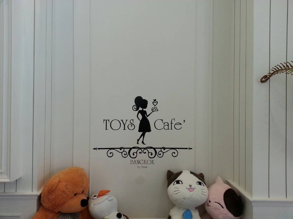 รีวิว Toy Cafe The Crystal Park - ร้านน่ารักมากๆ ขนมหวานโอเค