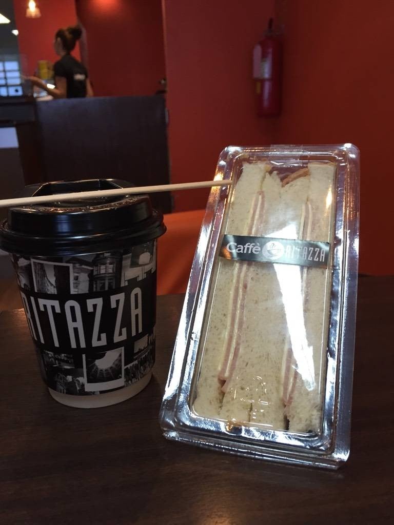 รีวิว Caffe Ritazza สนามบินหาดใหญ่ - ทรูการ์ดทานฟรี!! - Wongnai