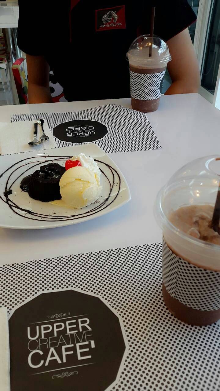 รีวิว Upper Cafe' - ร้านนี้มีตุ๊กตาหมีตัวใหญ่ๆด้วย - Wongnai