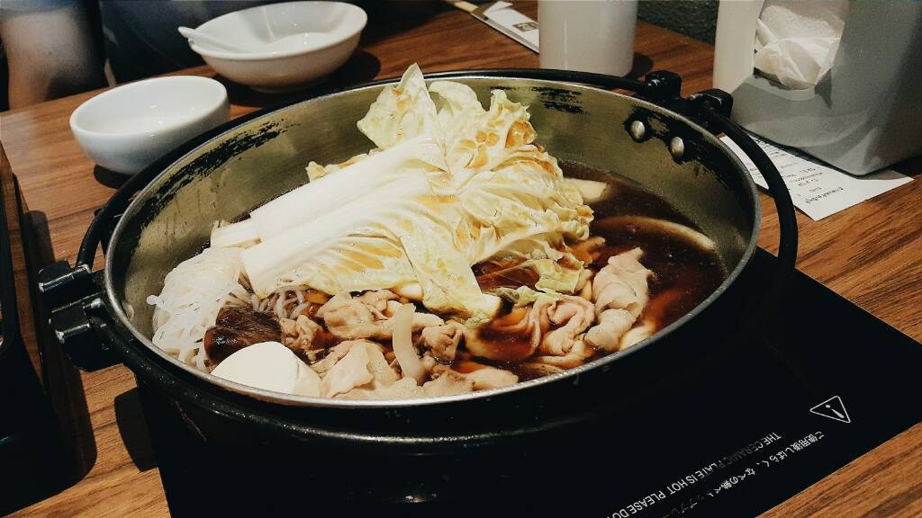 รีวิว AKIYOSHI สยามสแควร์ วัน - สุกี้ยากี้สไตล์ญี่ปุ่น : หมูบางๆจิ้มไข่ ...