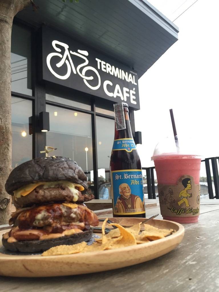 รีวิว Bike Terminal & Cafe' - ร้านคาเฟ่ชิคๆ บรรยากาศดี อาหารอร่อย