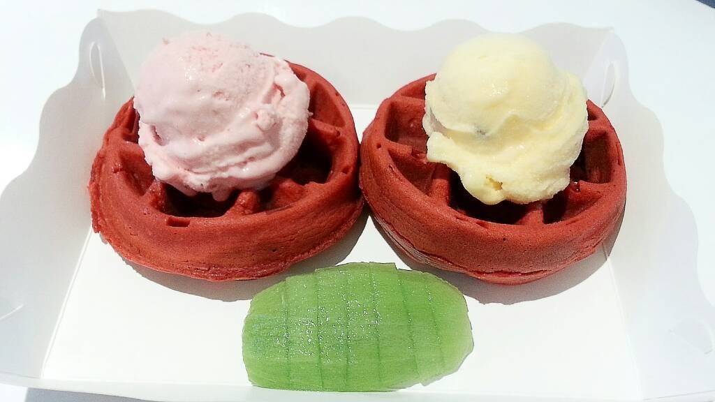 รีวิว Le Waffle By Love To Eat - ใช้ดีลทานไอศครีมอร่อยๆกับวัฟเฟิลโคน ...