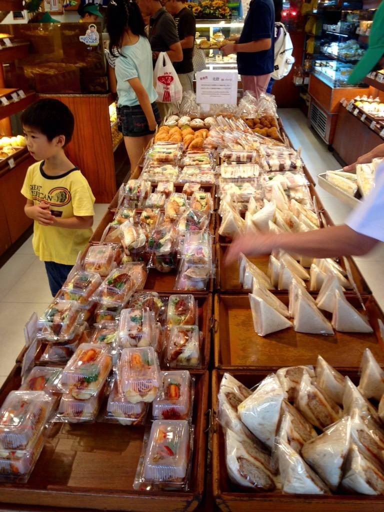 รีวิว Custard Nakamura - bakery japanese style 🍞 - Wongnai