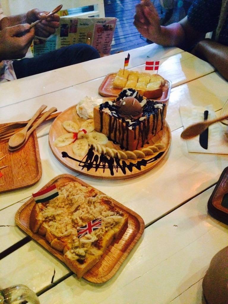 รีวิว Twin-Ha Fresh Milk bar - นม ปัง กาแฟ บรรยากาศ chillax ราคาสบายเป๋า