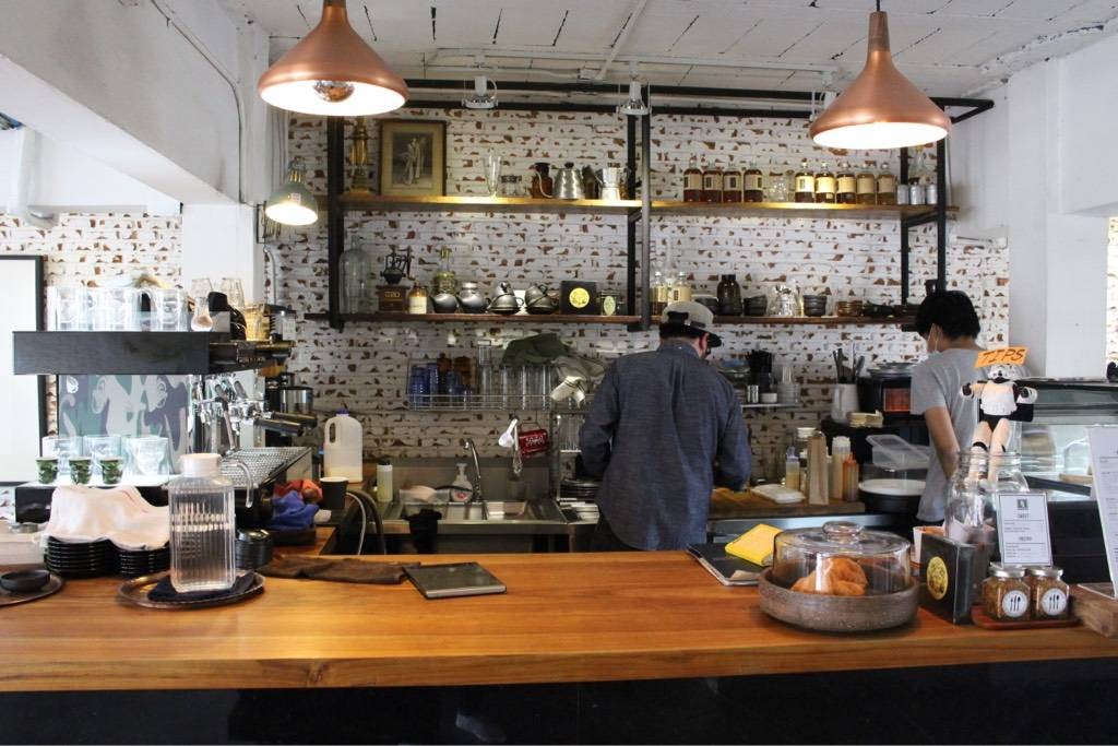 รีวิว HELLO STRANGERS CAFE - 10/10 marocchino in bkk!!!