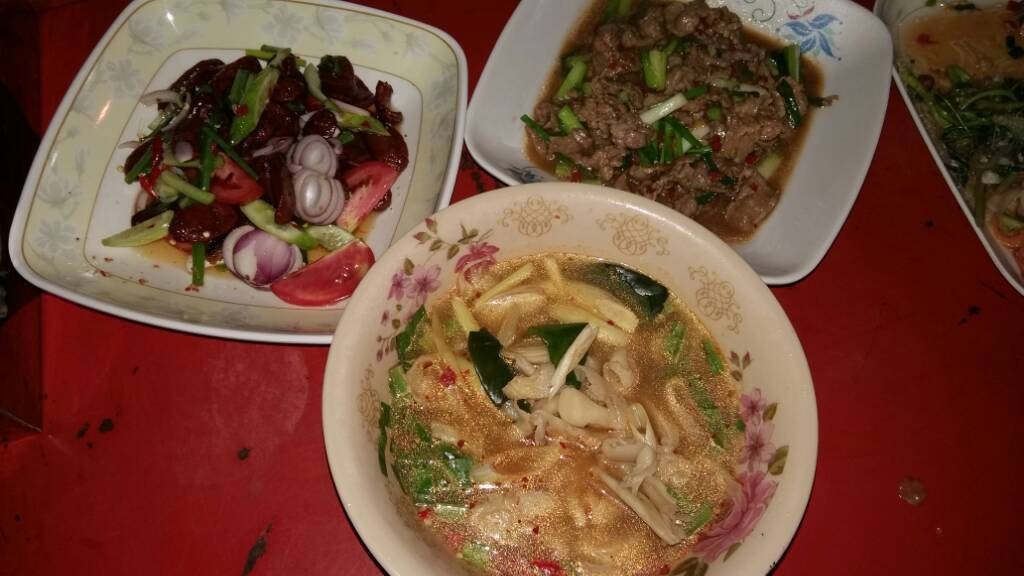 รีวิว ร้านอาหารมุสลิม น้าบี๋อาหารตามสั่ง