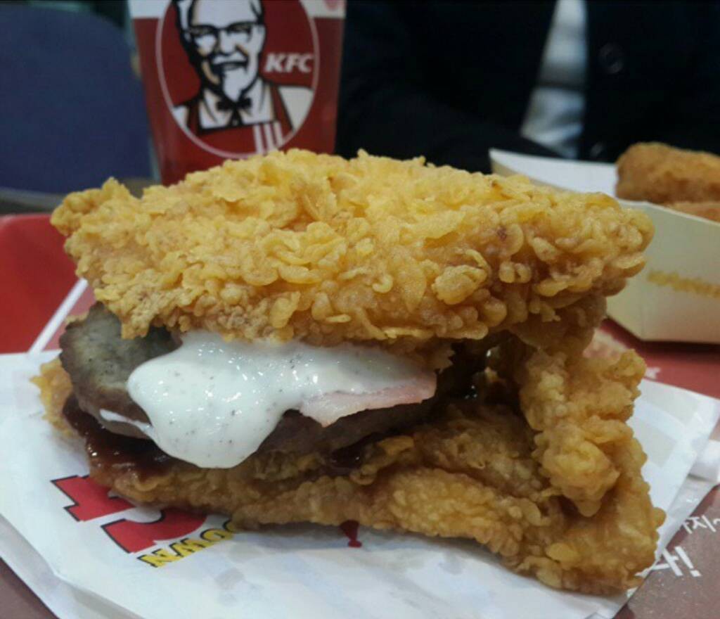 รีวิว KFC Incheon Airport - No Room For Bun