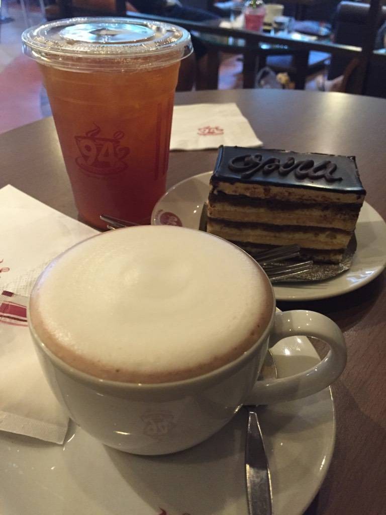 รีวิว 94 Coffee ลาดพร้าว 120 - ร้านสาขา นั่งชิล ยาวๆ