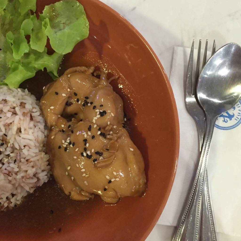 รีวิว Monkit Premium - ร้านอาหารไทยฟิวชั่น มีกาแฟและเค้กด้วย