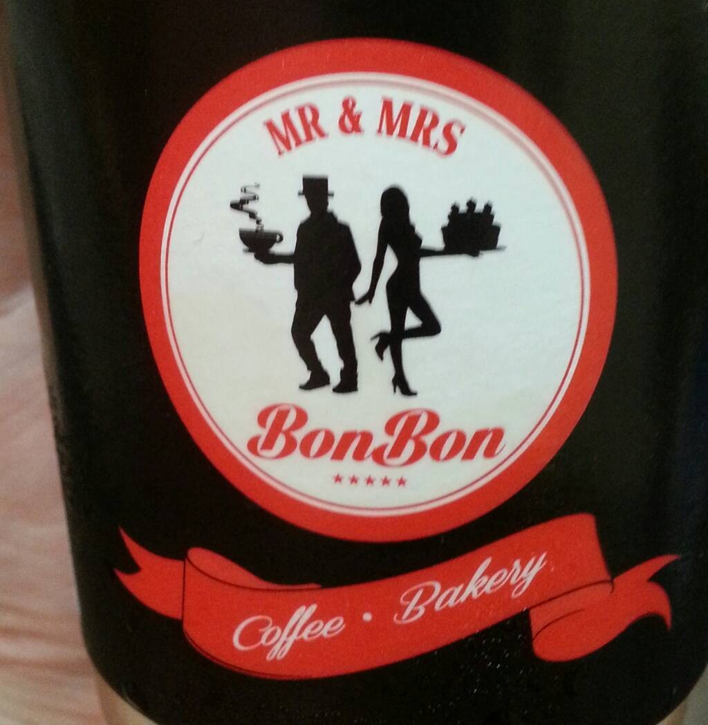 รีวิว Mr&Mrs BonBon ยูเนี่ยนมอลล์ - กาแฟถูกใจ เค้กถูกปาก