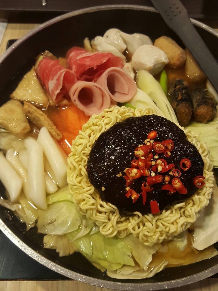 รีวิว TUDARI เซนทรัลลาดพร้าว - หม้อไฟเกาหลี ครบเครื่อง อร่อย คิวย๊าววว ...