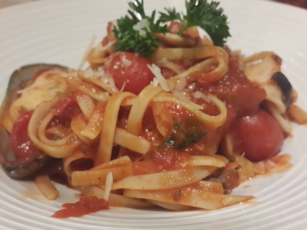 รีวิว Spaghetti Factory Central Plaza Grand Rama 9 - เสียตรงพนักงานนี่ ...