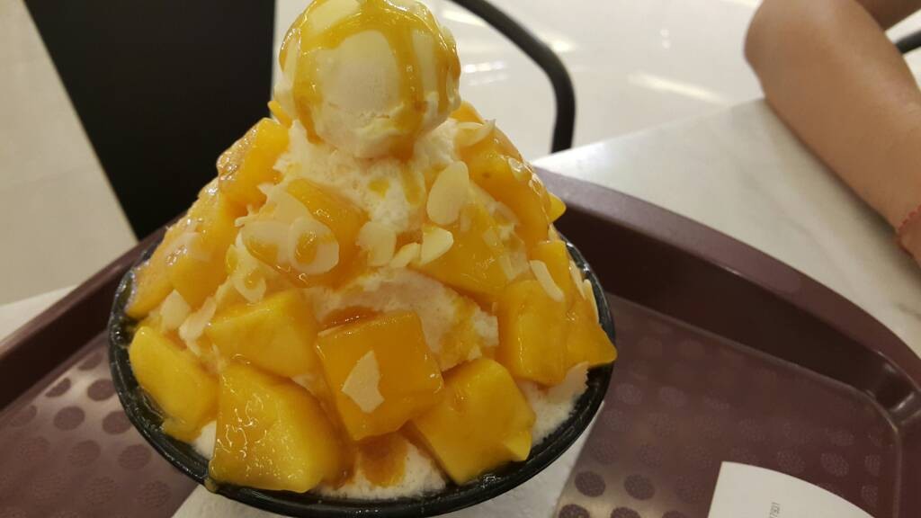 รีวิว SNOW TREE Korean Dessert Cafe Esplanade - บิงซูมะม่วง แสนอร่อย