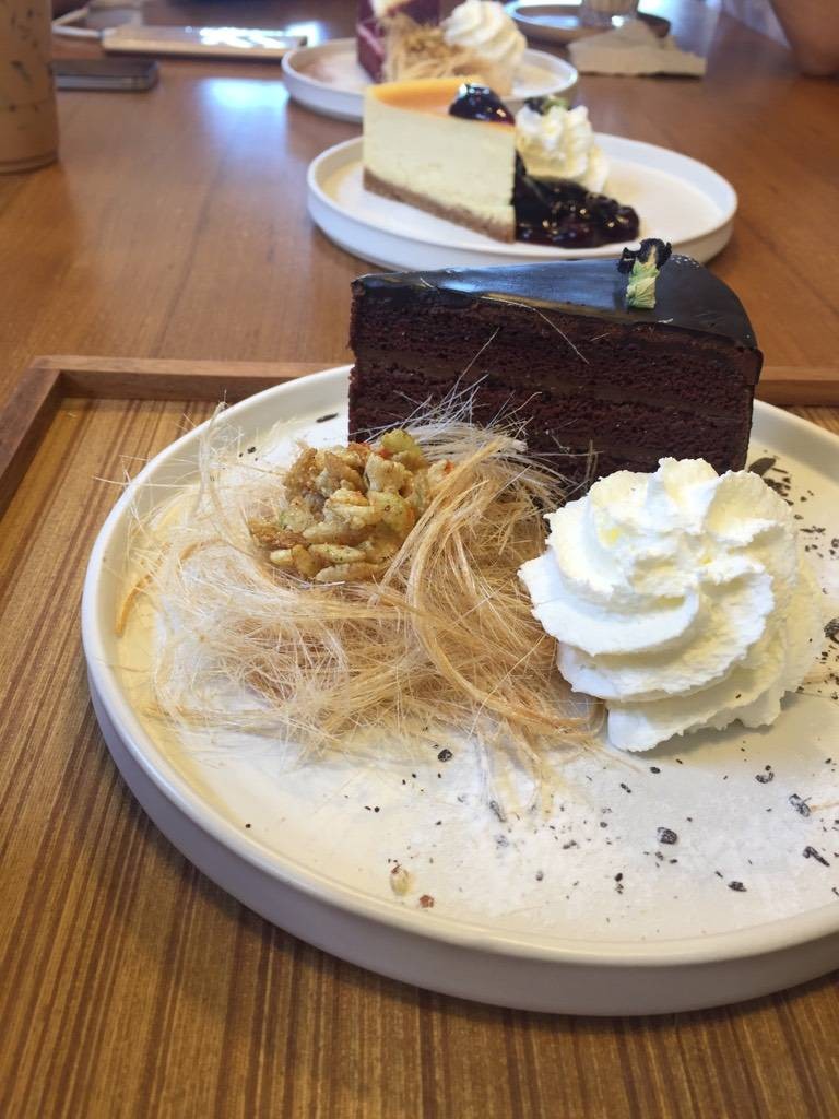 รีวิว Busaba Cafe & Bake Lab - แวะเที่ยวอยุธยา ต้องลองร้านนี้ - Wongnai
