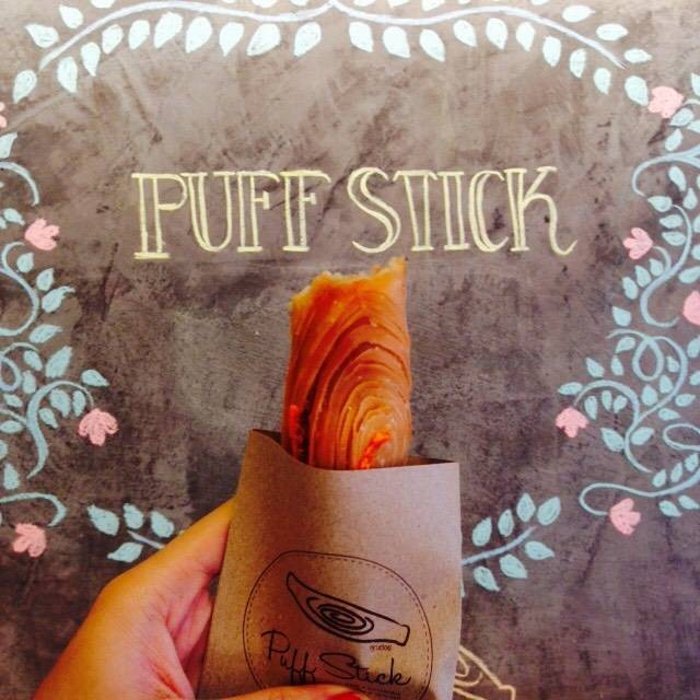 รีวิว Puff Stick คุณต๋อย สาขาท่ามหาราช - กระหรี่ปั๊บแนวใหม่ ไฉไลไปอีกแบบ