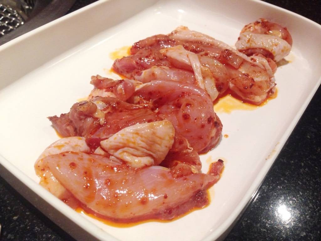 รูป Gyuma ถนนราชพฤกษ์