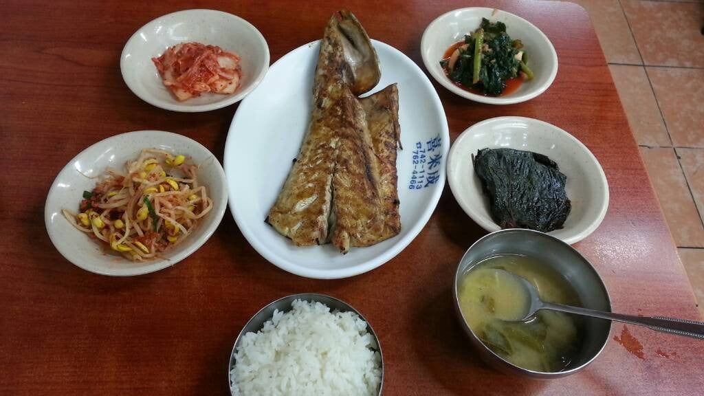 รีวิว อาจุมม่า ปลาย่าง ณ Saengseon-gui Alley - เกาหลีไม่ได้มีดีแค่เนื้อ ...