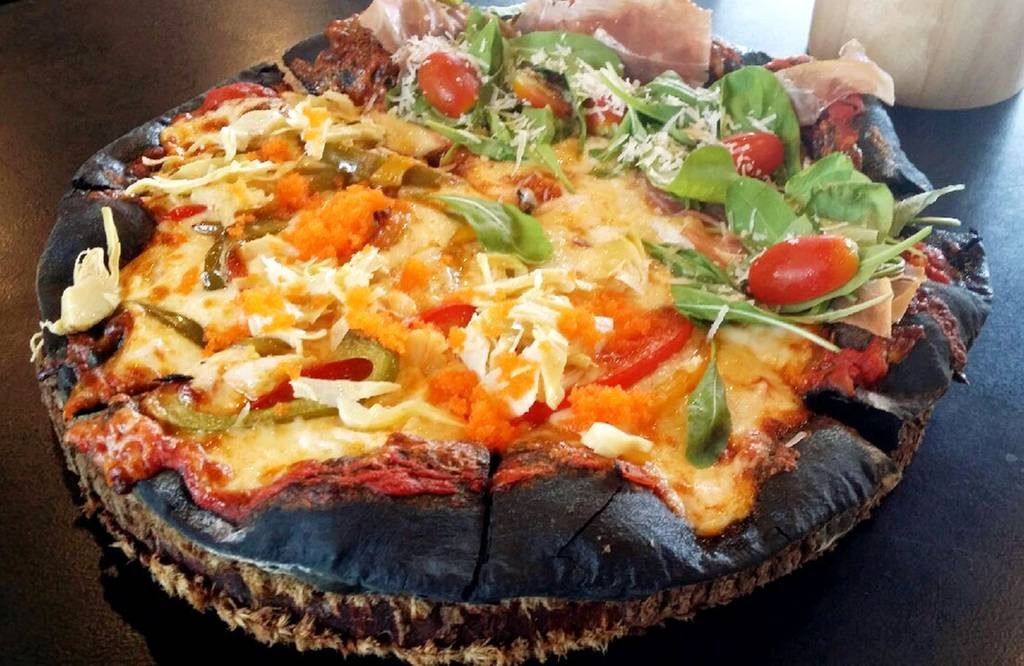 รีวิว The Block Café & Bistro - พิซซ่าเด็ด อาหารอร่อย บรรยากาศใช้ได้ ...