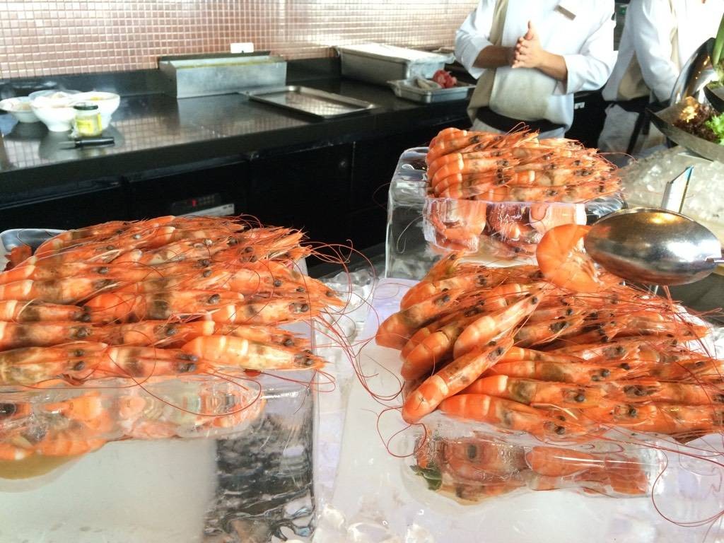 รีวิว Edge, Hilton Pattaya Hilton Pattaya Hotel - Lunch buffet ก็หลากหลาย