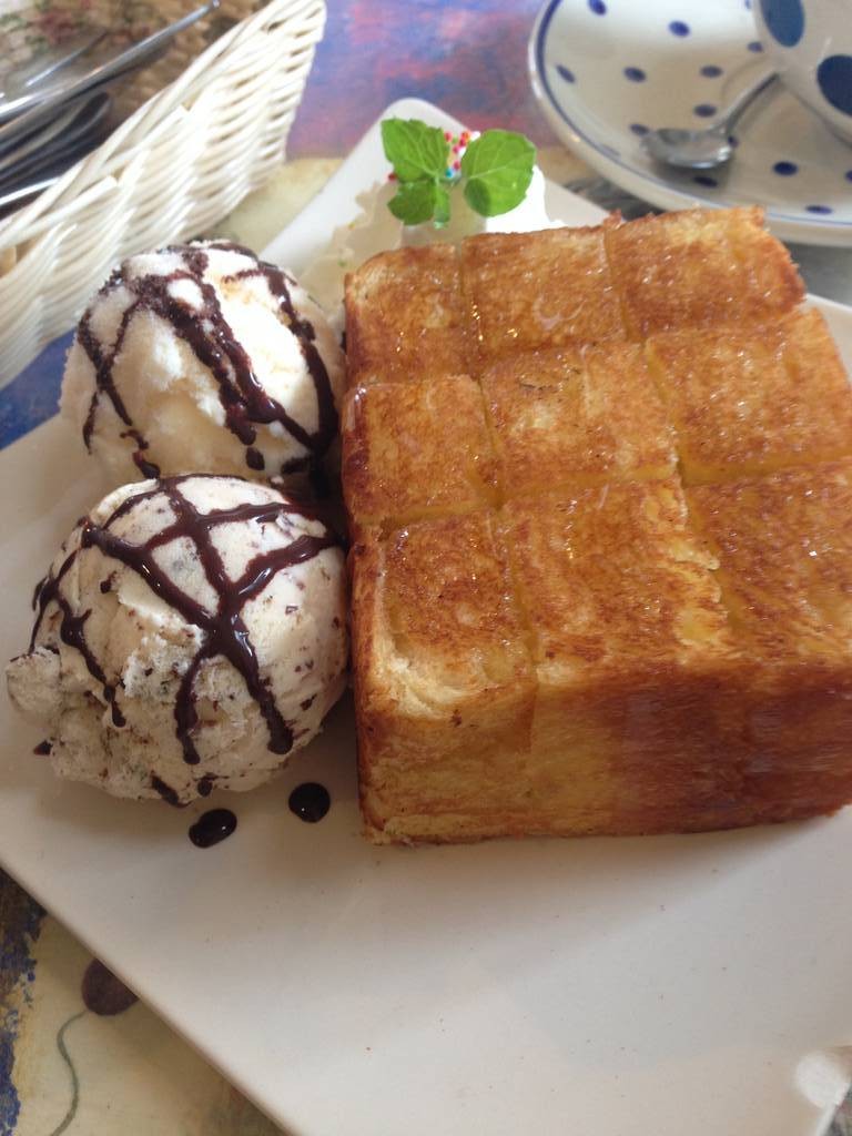 รีวิว Much Mellow - ืฮันนี่โทสต์อร่อย รู้เลยว่าตั้งใจทำ