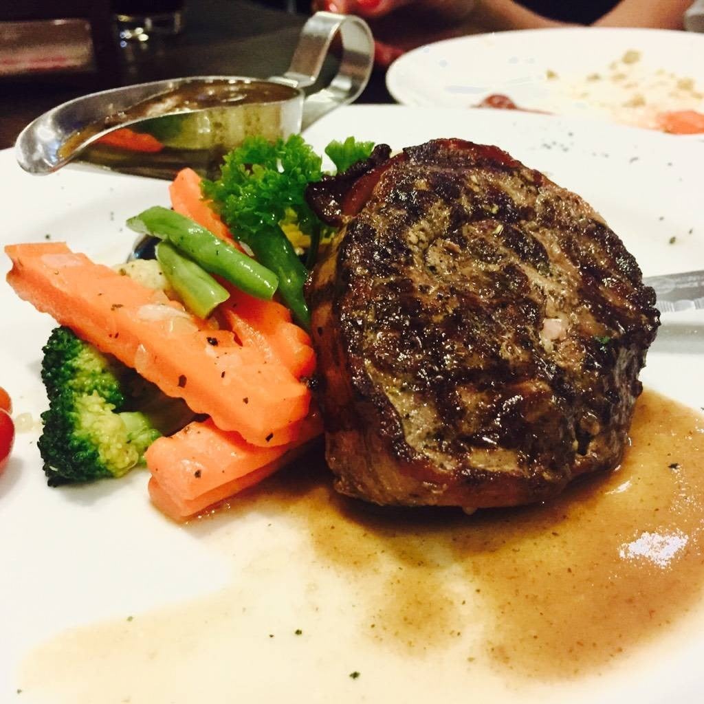 รีวิว Tata Steak House - Tata Steak House