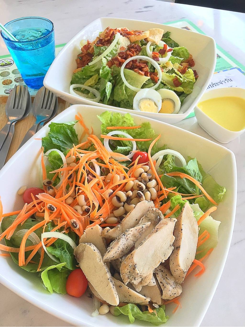 รีวิว Ai Salad Rest area ประชาชื่น - ผักสด ให้เยอะ แต่น้ำสลัดเฉยๆ