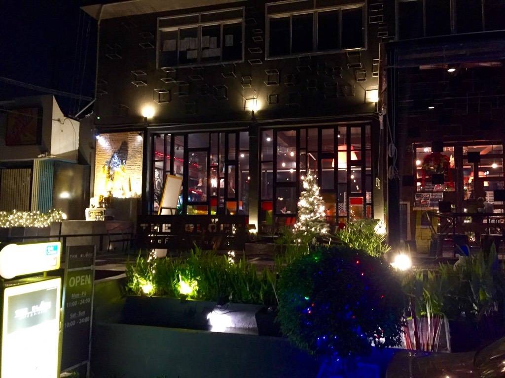 รีวิว The Block Café & Bistro - cafe'บรรยากาศเป็นส่วนตัว อาหารอร่อย จัด ...