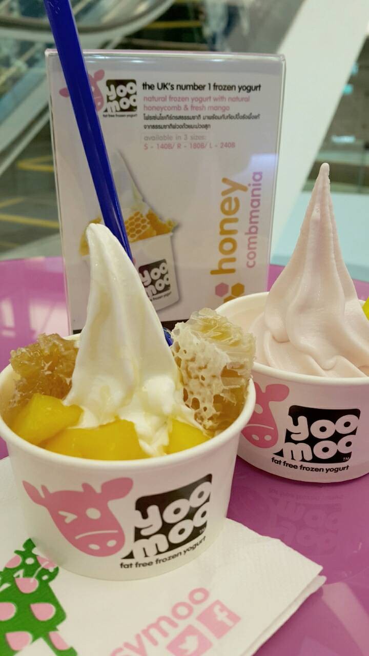 รีวิว Yoomoo Frozen Yoghurt EmQuartier - ไอศกรีมโยเกิร์ตแสนอร่อย