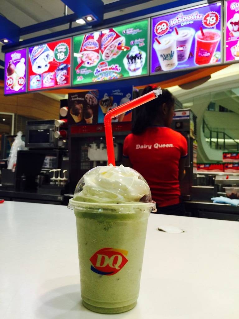 รีวิว Dairy Queen ® CHAMCHURI SQUARE - Green tea moolatte มาลองดูกันน้าาา