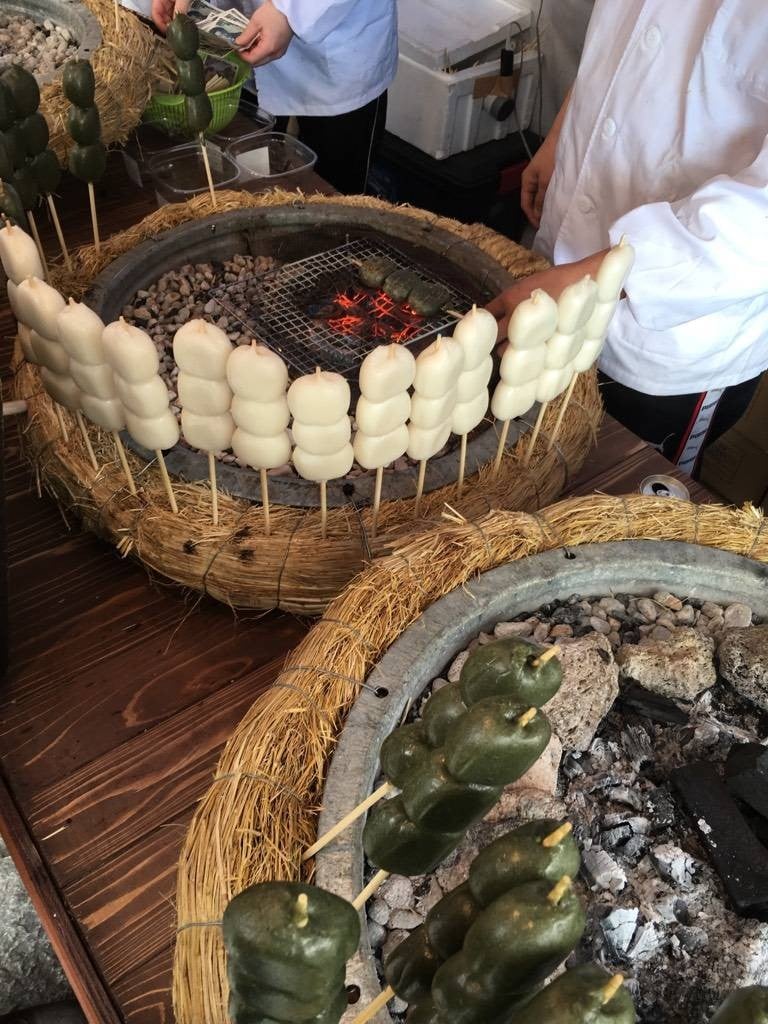 ร้าน Yaki Dango Fushimi Inari Shrine | รีวิวร้านอาหาร