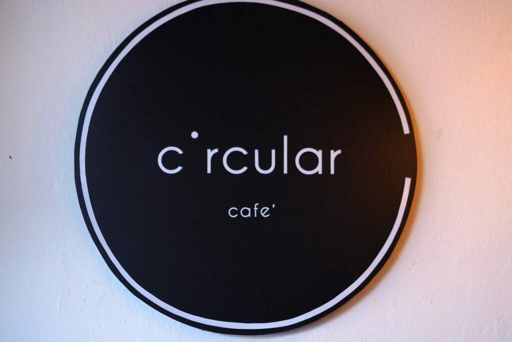 รีวิว Circular Cafe - Circular วงกลมที่สมบูรณ์ของร้านกาแฟดีงามย่านเมืองเอก