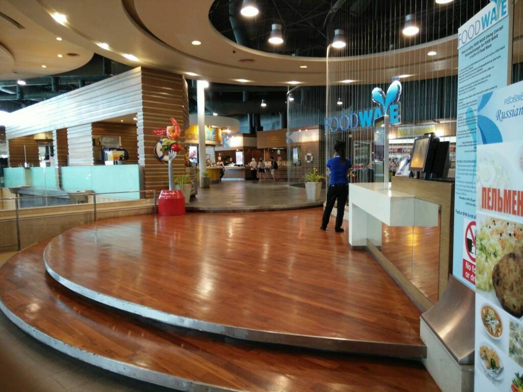 รีวิว Food Wave International Cuisine - นอกจากวิวแล้ว อย่าไปคาดหวังอะไร