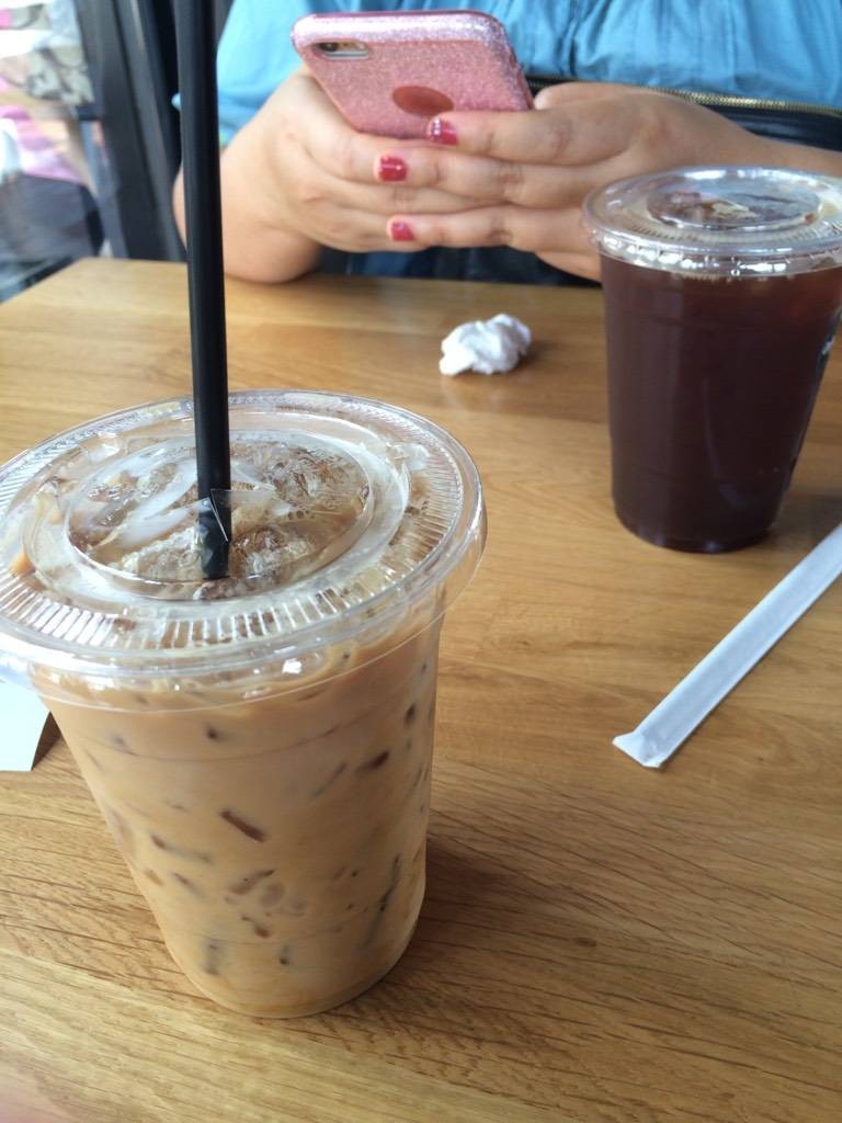 รีวิว ร้านกาแฟ Cafeccini - บังเอิญผ่านมา แล้วถูกตาต้องใจ - Wongnai