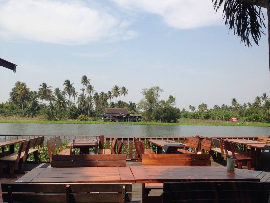 รูป เรือนน้ำอลิษา