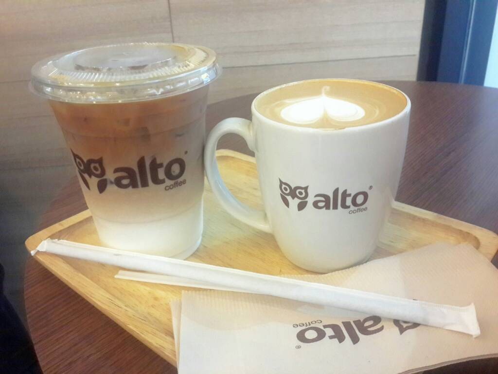 รีวิว Alto Coffee Roasters เมกาบางนา ชั้น 2 หัวมุมด้านในประตูทางออกด้าน ...