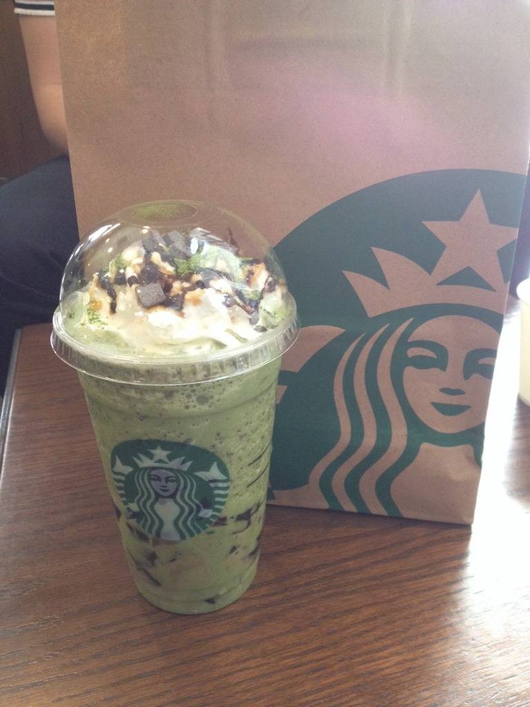 รีวิว Starbucks Robinson Bangrak - มาจัดโปรโมชั่น1แถม1