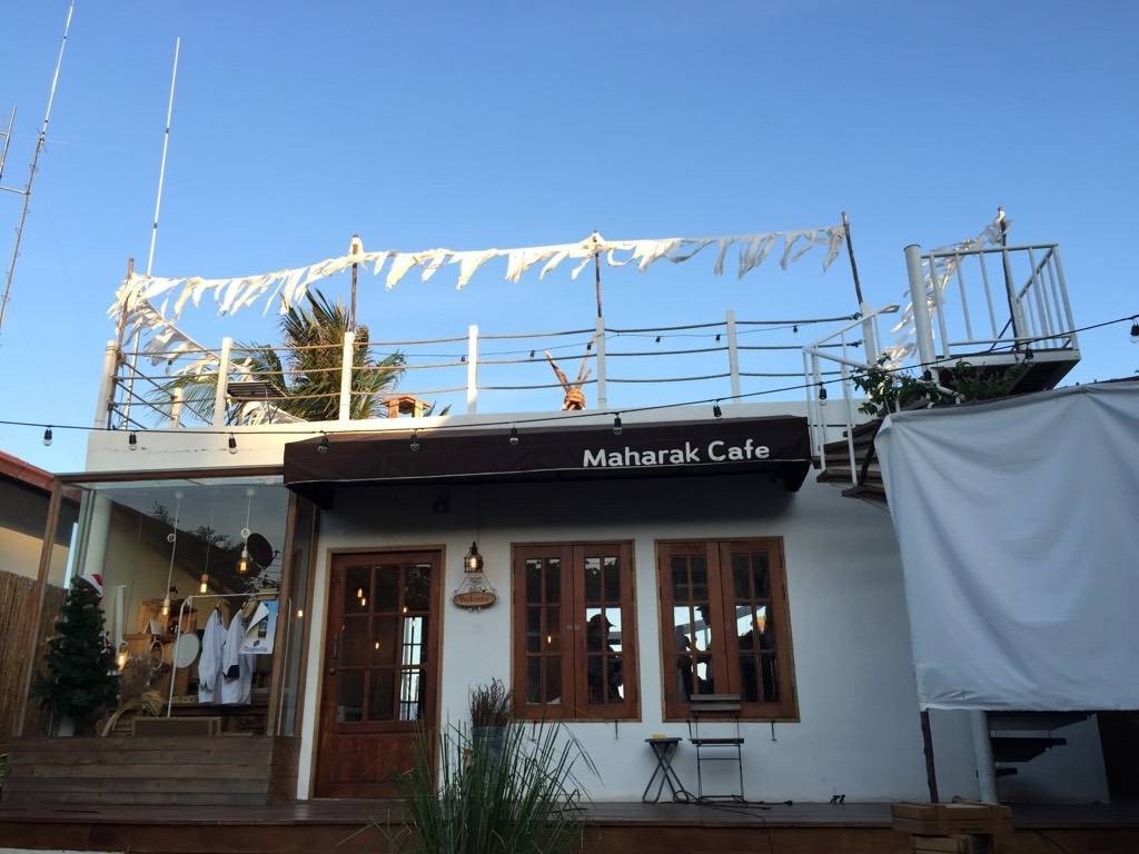 รีวิว Maharak Cafe - น้องใหม่ของเกาะที่ถูกแชร์กันถล่มทลาย!