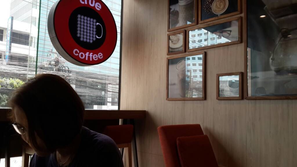 รีวิว True Coffee Midtown Asoke - ร้านกาแฟแก้ขัด