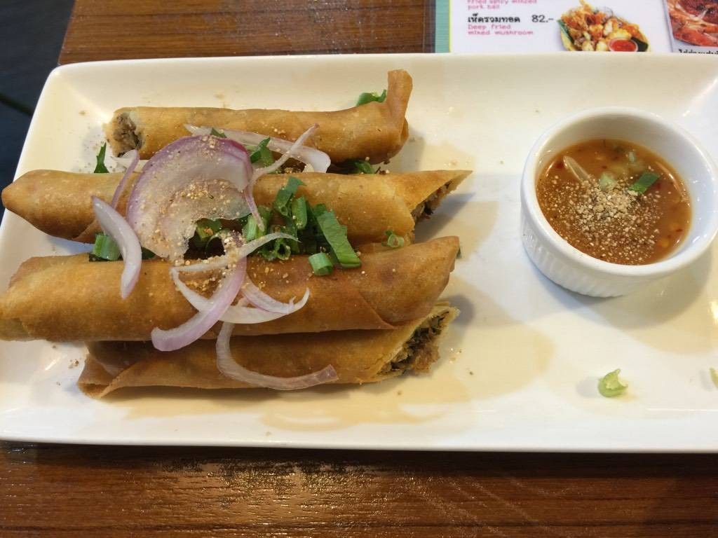 รีวิว Zaab Eli (แซ่บอีลี่) สีลมคอมเพล็กซ์ - เมนูจานเดียวก็แซ่บ