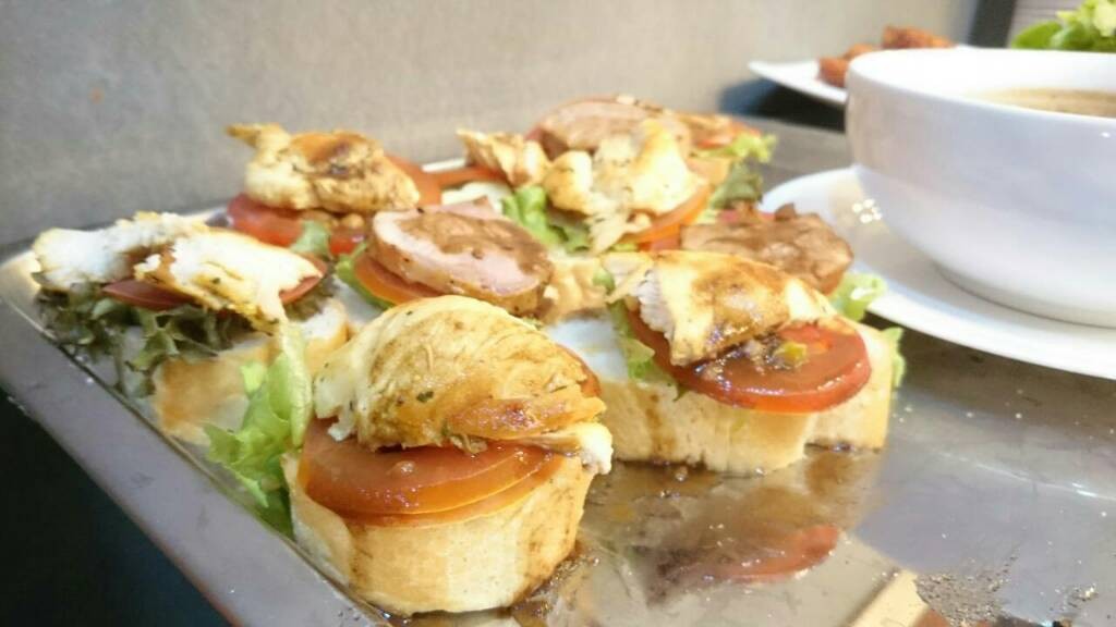 รีวิว Cafe'35 Pattaya - Grand Opening, free all food&beverage