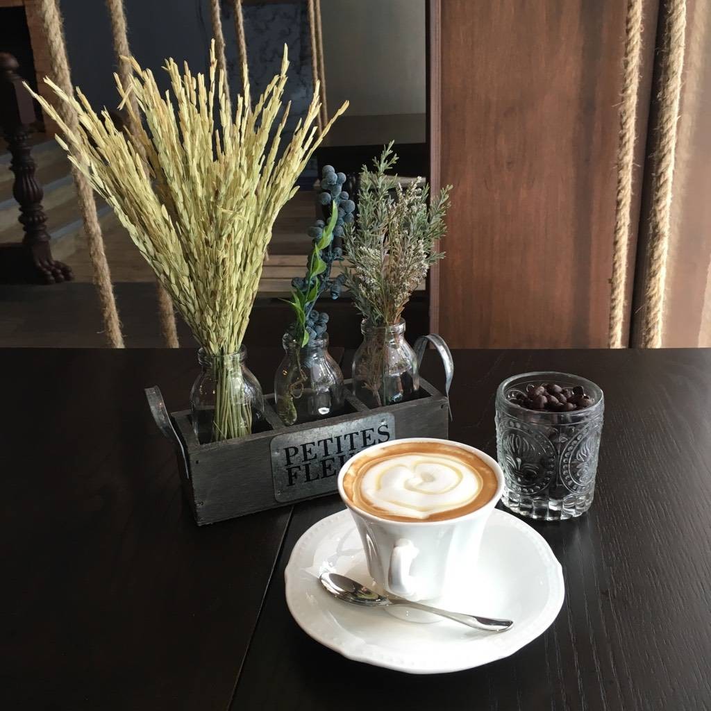 รีวิว One Two Four Talingchan - ร้านกาแฟส่งตรงมาจากเชียงใหม่