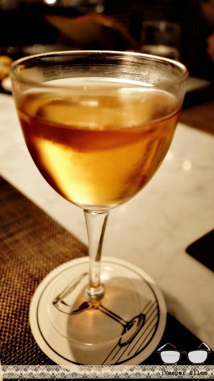 El Presidente • เหล้าแรงมาก เป็นเบียงโค่ผสมเวอร์มุท ร้าน Vesper ...