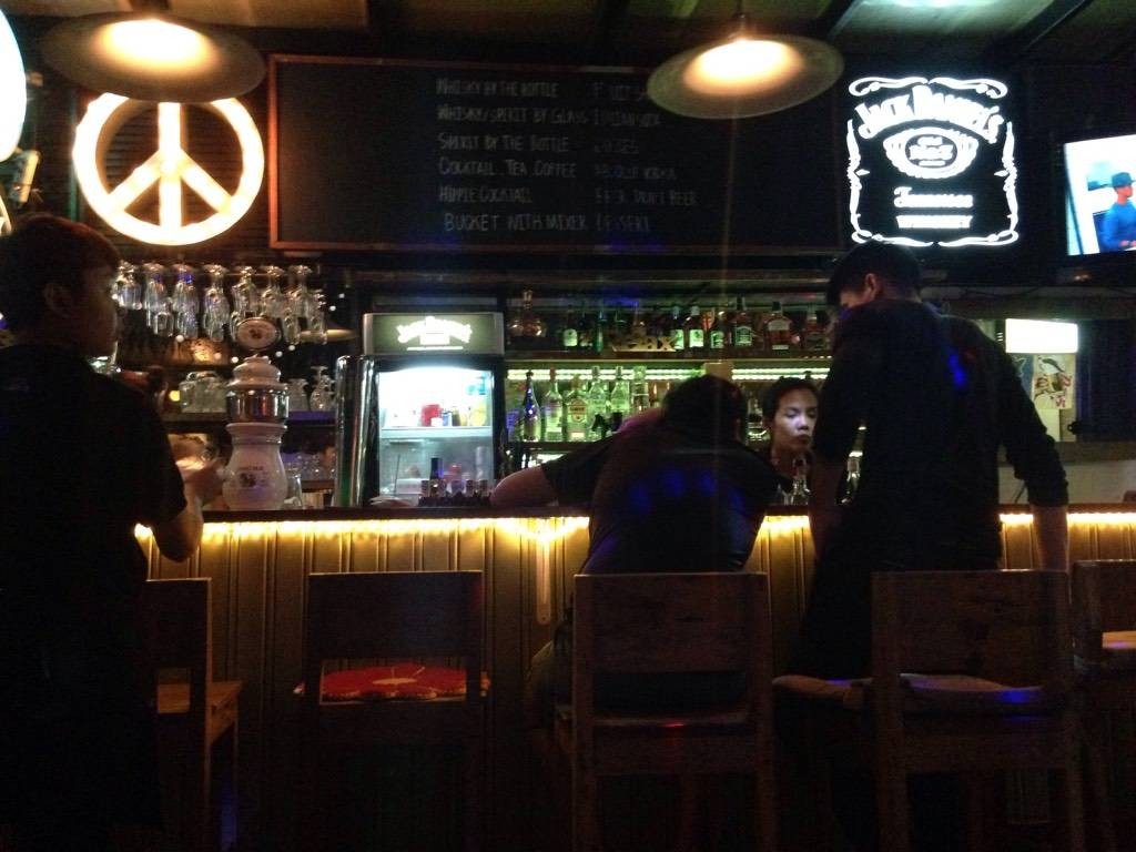 รีวิว HIPPIE de BAR - ไม่ใช่สไตล์ข้าวสารทั่วไป..ควรมา