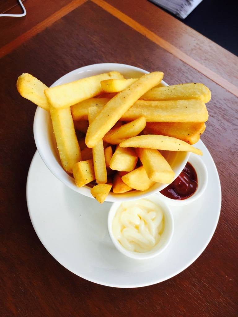 รีวิว The Upper Crust - อาหารอร่อย เจ้าของร้านใจดี - Wongnai